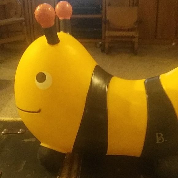 Toys | Kids Bouncing Bumble Bee Toy | Poshmark